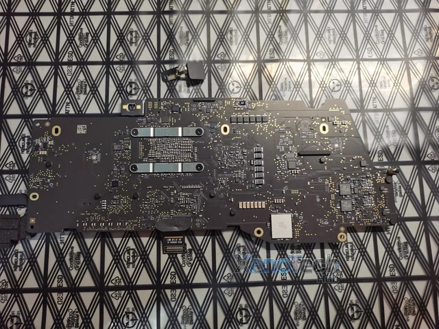 APPLE MACBOOK PRO 13" A2338 Logic Board M1 8GB RAM 256GB SSD 820-02020 ...