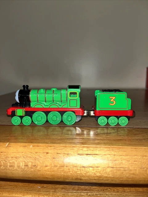 ANGRY HENRY ! THOMAS FRIENDS TRAIN Deluxe ELEPHANT ! TAKE ALONG N PLAY ...