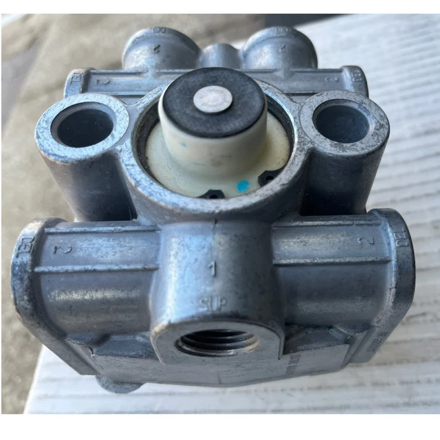 BENDIX SEMI TRUCK Brake Relay Valve T-5019483 Heavy Duty 16753 $174.29 ...