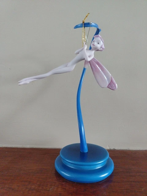 WDCC WALT DISNEY classics collection Dew Drop Fairy And Fairy Stand £9. ...