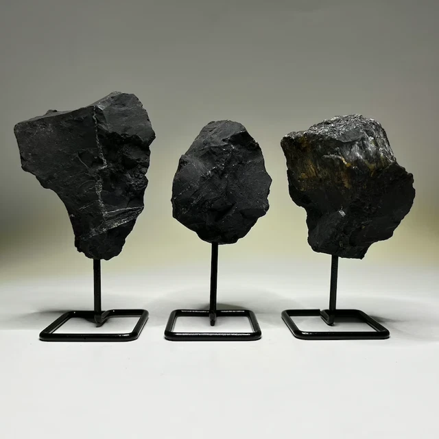 PIERRE DE CRISTAL brut de shungite noire naturelle avec support en ...
