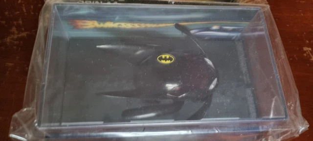 BATMAN AUTOMOBILIA MODEL Batman Batmobile Vehicle & Magazine Unopened ...