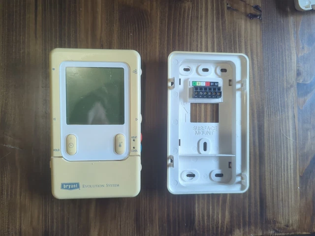 ~~CARRIER~INFINITY~SYSTXCCUID01-B~PROGRAMMABLE DIGITAL THERMOSTAT~V14 ...