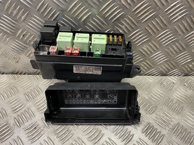 BMW MINI R55 1.6D Diesel Engine Bay Fuse Box 17236010 Complete 07-13 £ ...
