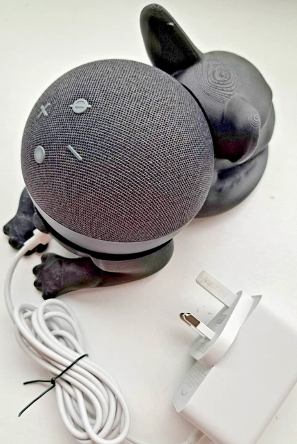 ECHO DOT 4TH Gen in black. Comes with bulldog holder and mains plug. £26.70 - PicClick UK