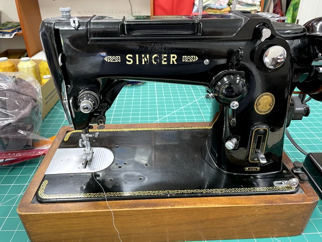 RARE VINTAGE BLACK Singer 319 Sewing Machine - Runs strong $425.00 ...