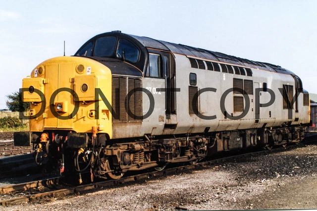 UK DIESEL TRAIN Railway Photograph Of Class 37 37072 Loco. Rm37-274 £1. ...