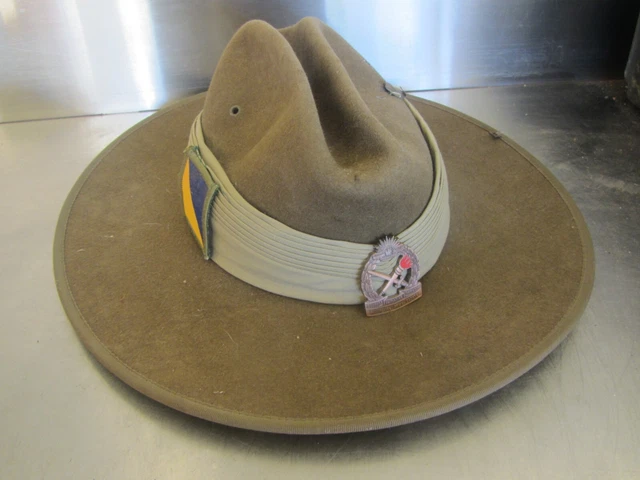 AUSTRALIAN SLOUCH HAT Australian Army Cadets Slouch Hat 51 Mount Castle ...