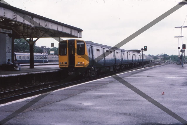 RAILWAY LOCOMOTIVE 35MM Slide – Class 432 Emu At Clapham Junction 1976 ...