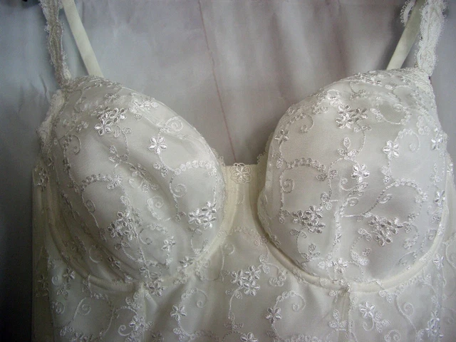 NEU ULLA DESSOUS atemberaubende Mieder Straps Corsage Spitze 80 G ivory ...
