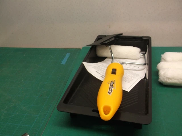 EDGEMASTER SELF GUIDED PAINT EDGER-RAZOR SHARP EDGES-NEW ds1 $6.30 ...