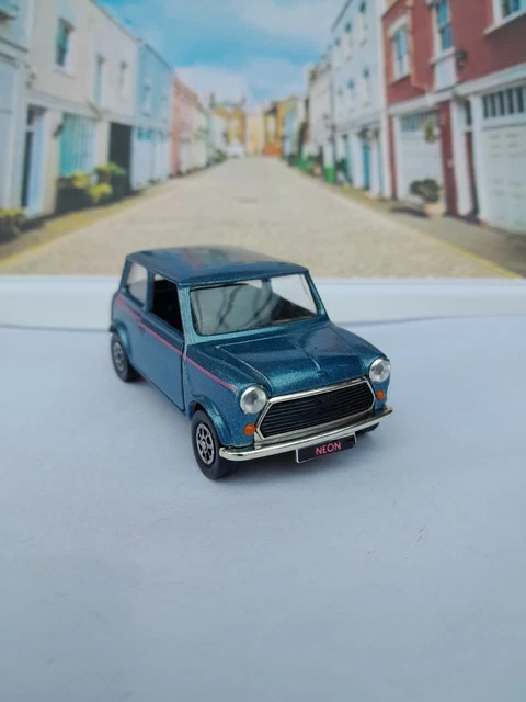 MINI NEON LIMITED Edition - 1:36 scale car model - Corgi £4.99 ...