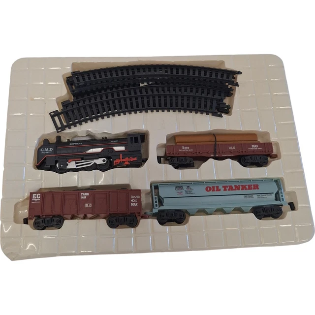 CLASSIC TRAIN SET Battery Operated with Track and Accessories £7.99 ...