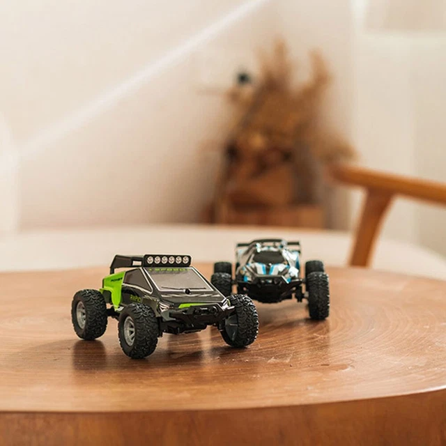 REMOTE CONTROL OFF-ROAD Trucks High Speed 2.4GHz Drift RC Racing Car ...
