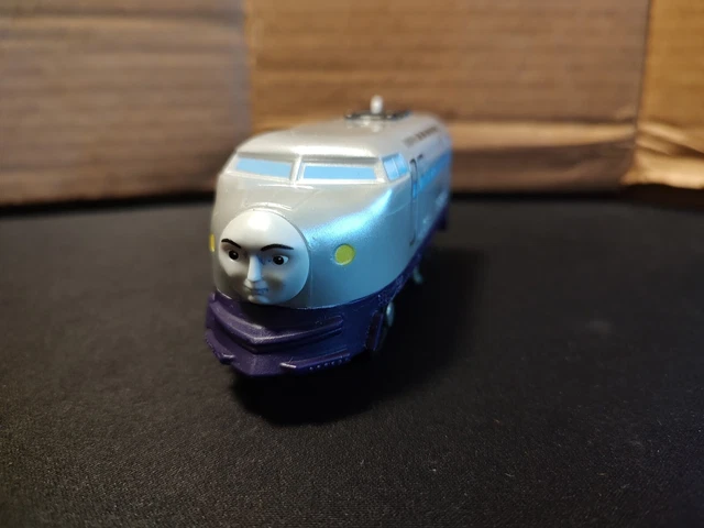 THOMAS & FRIENDS Track Master Kenji Silver Bullet Motorized Train (2013 ...