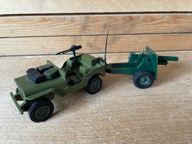 1970S DINKY TOYS US JEEP towing a Britains Ltd Field Gun with firing ...