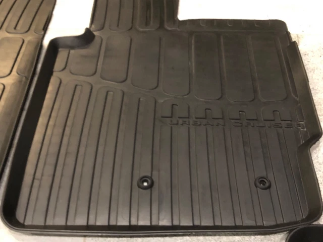 GENUINE TOYOTA URBAN Cruiser Rubber Mats Rubber Matts £59.99 - PicClick UK