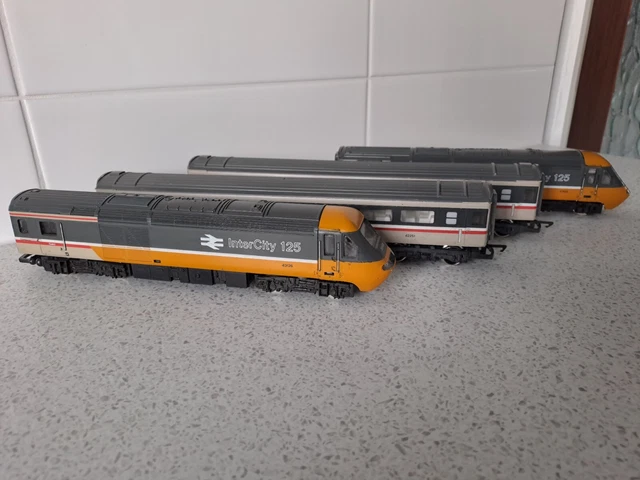 HORNBY OO GAUGE Intercity HST 125 Executive Livery £50.00 - PicClick UK