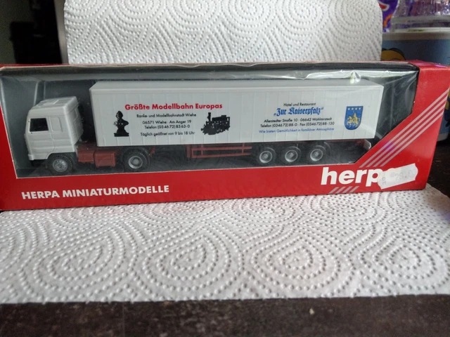 TRAIN À SEMI-REMORQUE Herpa Scania plus grand modélisme ferroviaire d'Europe 1:87 HO EUR 4,00 ...