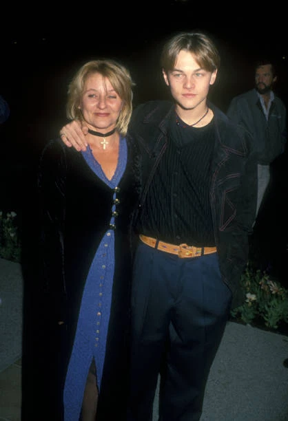LEONARDO DICAPRIO & his mom Actor Movie & Tv Star Old Photo 4 EUR 6,61 ...