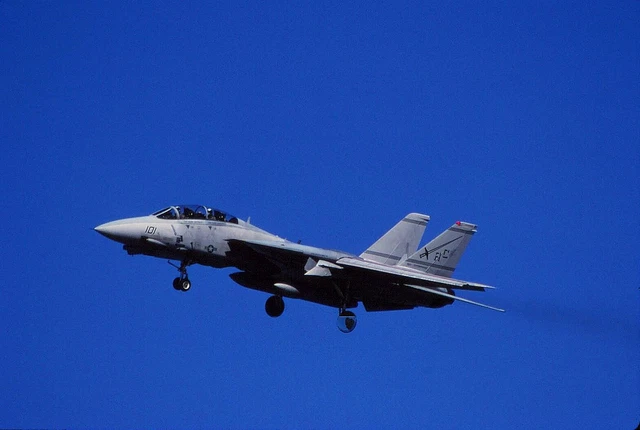 ORIGINAL COLOUR SLIDE F-14A Tomcat AC-101 of VF-32 US Navy EUR 9,98 ...