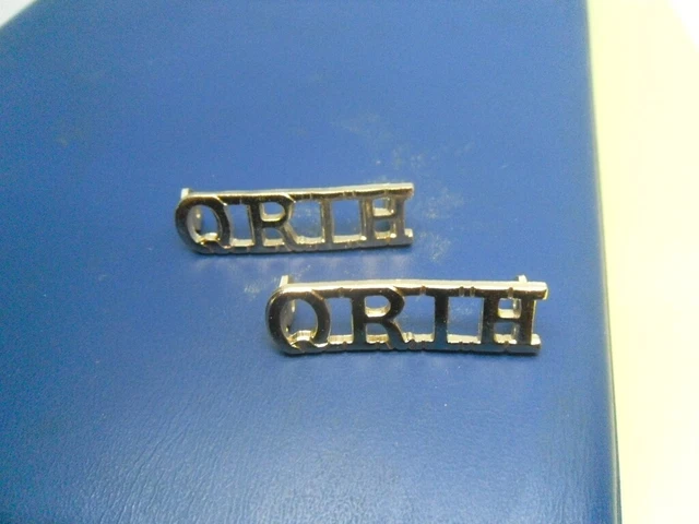 SHOULDER TITLE BADGES: Queens Royal Irish Hussars (QRIH) A/A, Staybrite ...