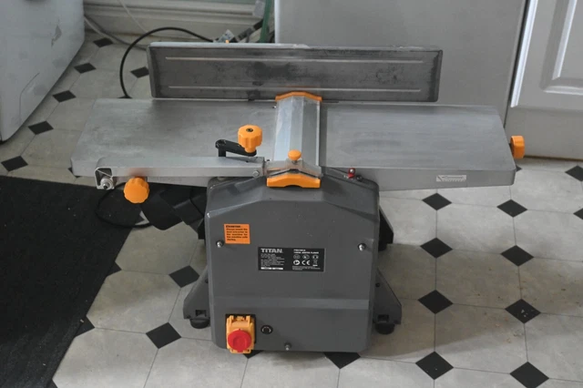 TITAN JOINTER PLANER Thicknesser TTB579PLN - Chesterfield - READ ...