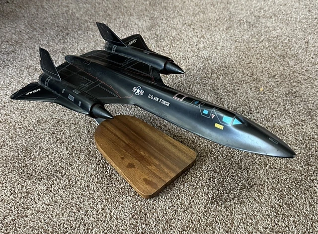 USAF LOCKHEED SR-71 Blackbird Desk Display Supersonic Model 1/72 ES ...