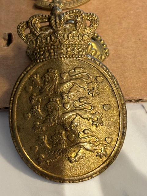 DANISH POLICE OFFICERS cap badge $10.25 - PicClick CA