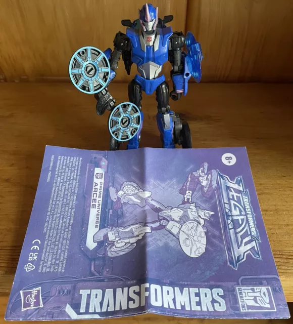 TRANSFORMERS GENERATIONS LEGACY Deluxe Class Prime Universe Arcee 100 % ... TRANSFORMERS GENERATIONS LEGACY Deluxe Class Prime Universe Arcee 100 % ...