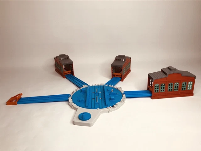 TOMY TRACKMASTER Thomas & Friends 3x Engine Shed And Turntable £11.99 ...