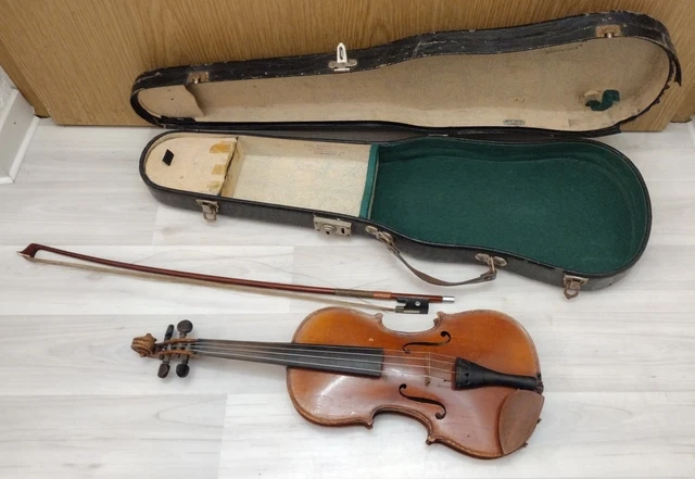 ANTIKE GEIGE MIT Koffer 48 cm lang (restaurierungsbedürftig) EUR 75,00 ...