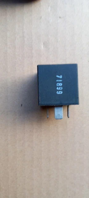 RELAIS RELEE RELAY Schaltrelais 90055543 PA6-GF30-71899 Pour GM TRW 🚛😉 ...