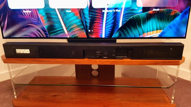 SAMSUNG SOUNDBAR HW-K550 and Subwoofer Speaker HW-K551 with Remote £46. ...