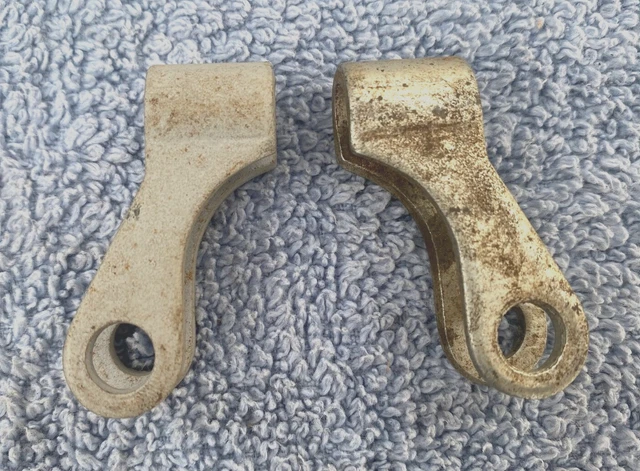 TRIUMPH TR2 TR3 Tr3A Tr3B Steering Column Clamps/Yokes Hard To Find ...