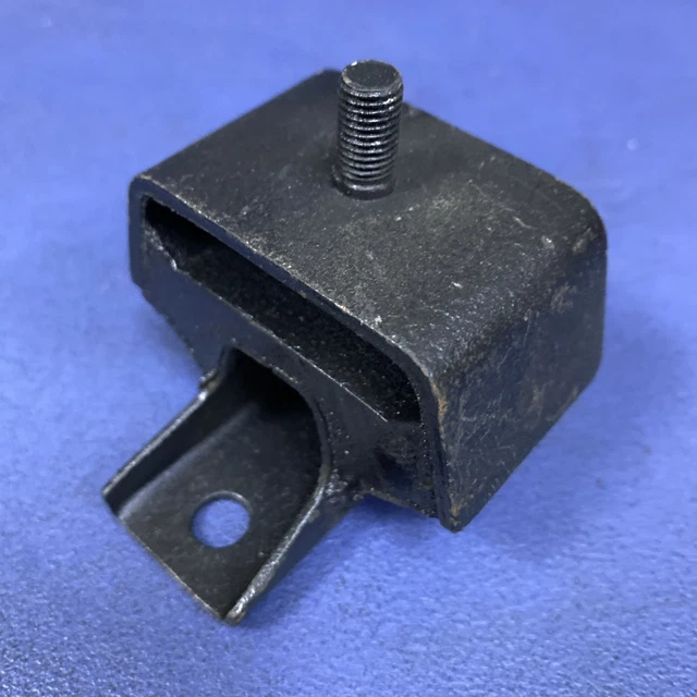MORRIS MARINA & Leyland Sherpa Gearbox Mounting 21H5833 21H5833L ...