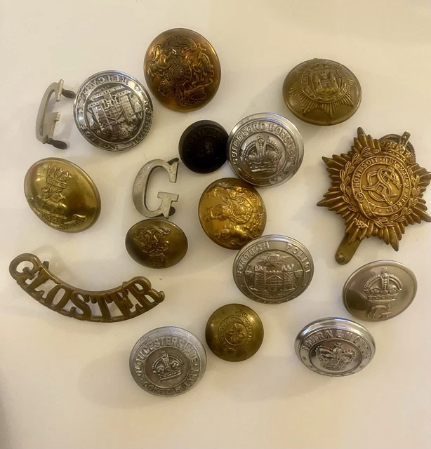 A COLLECTION OF Vintage Military Buttons And Badges British Army £17.36 ...