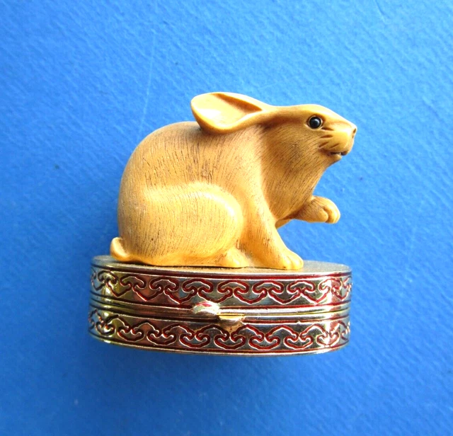 VINTAGE ESTEE LAUDER Solid Perfume Compact Ivory Series Lucky Rabbit ...
