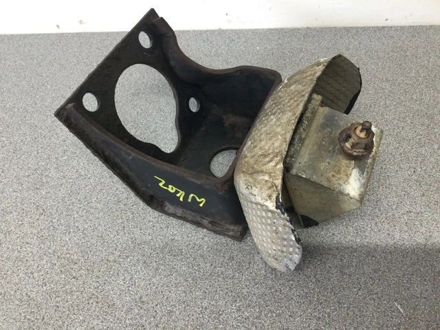 LAND ROVER DISCOVERY 2 TD5 Transfer Box Mount Passenger Side £19.49 ...