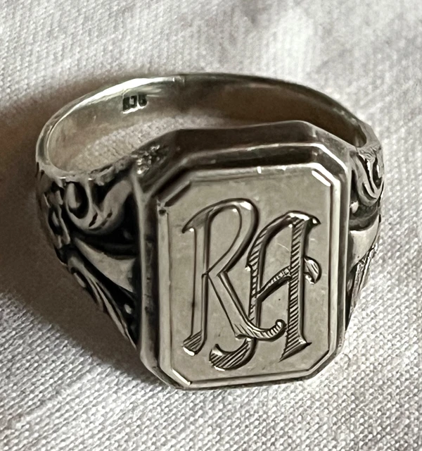 EIN ALTER SILBER Ring mit Initialen RA, gestempelt 835, vermutlich vor ...