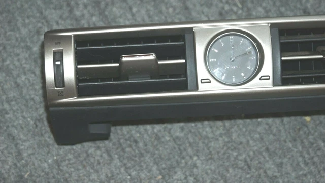 LEXUS IS250 IS350 IS200t IS300h XE30 Centre Dashboard Air Vent Clock ...
