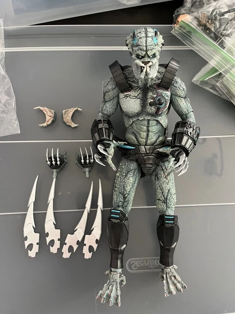 NECA PREDATOR CONCRETE Jungle Ultimate Deluxe Stone Heart 9 Inch Action ...