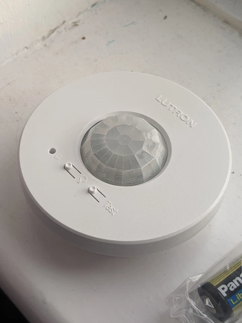 LUTRON WIRELESS CEILING Occupancy / Vacancy Sensor in White, LRF3-OCR2B ...