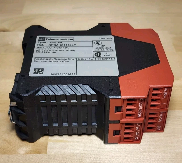 TELEMECANIQUE XPSAK311144P SAFETY Relay XPS-AK 24V AC/DC $317.75 ...