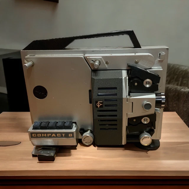 VINTAGE SILWA COMPACT 8 PROJECTOR IN ORIGINAL CONDITION CIRCA 1950'S £ ...