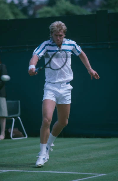 ENGLISH TENNIS PLAYER Steve Shaw pictured in action to lose to Ch - Old Photo 1 EUR 6,38 ...
