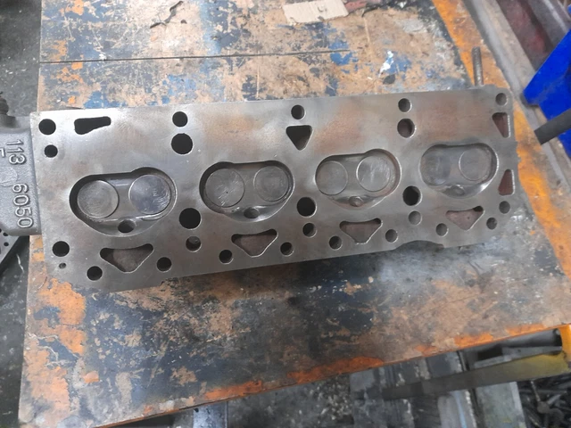 FORD ANGLIA PRE crossflow Cylinder Head 1300 ? £40.00 - PicClick UK