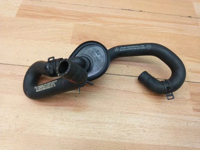 MERCEDES W218 350CDI OM642 Wasserkühler Schlauch A2048301096 ...