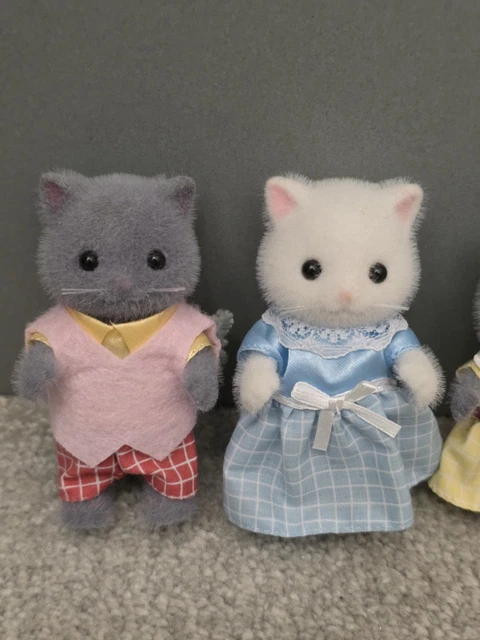 SYLVANIAN FAMILIES PERSIAN Cat Family £16.15 - PicClick UK
