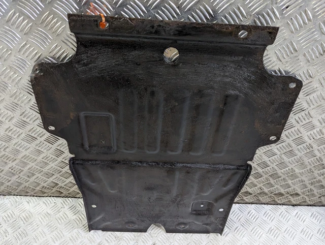 LAND ROVER DISCOVERY 4 Engine Under Tray Splash Guard Cover Lr4 2013 £ ...